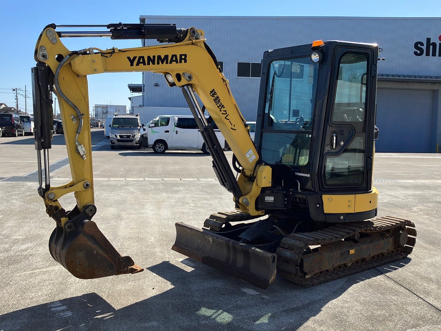 ヤンマー ミニ油圧ショベル VIO30-6（W0112）｜中古建機販売【グットラックshima】