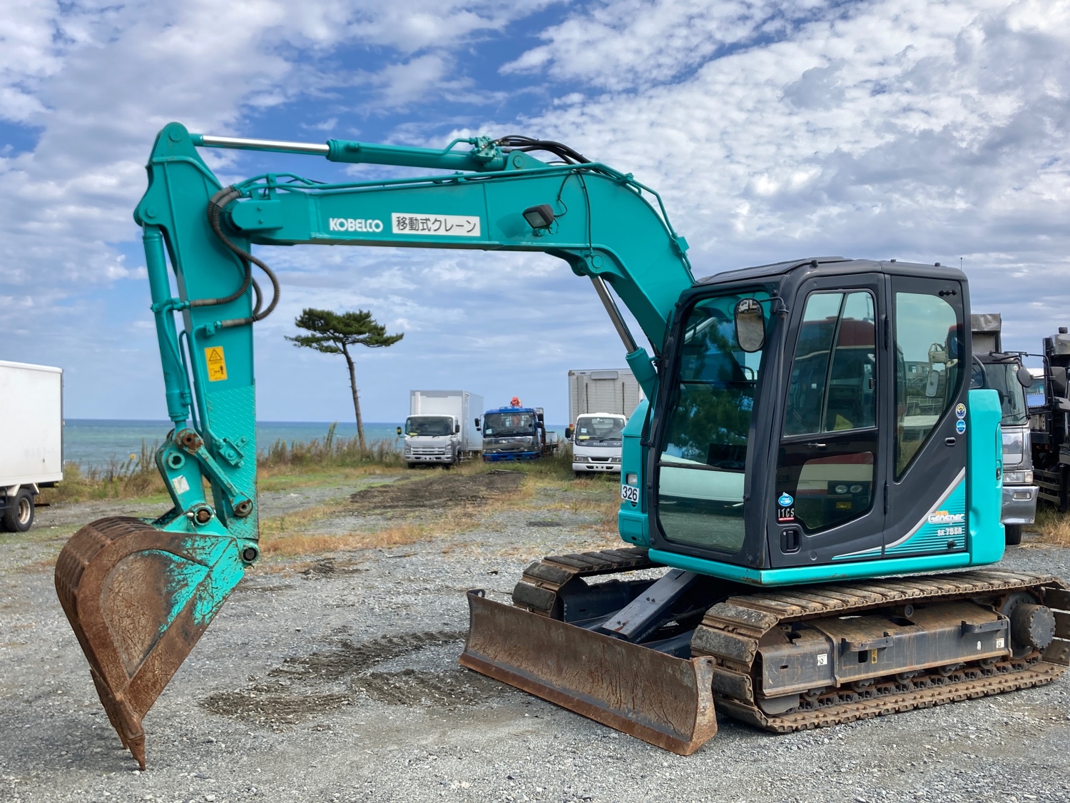 コベルコ 油圧ショベル SK75SR-3E（W0086）｜中古建機販売【グットラックshima】